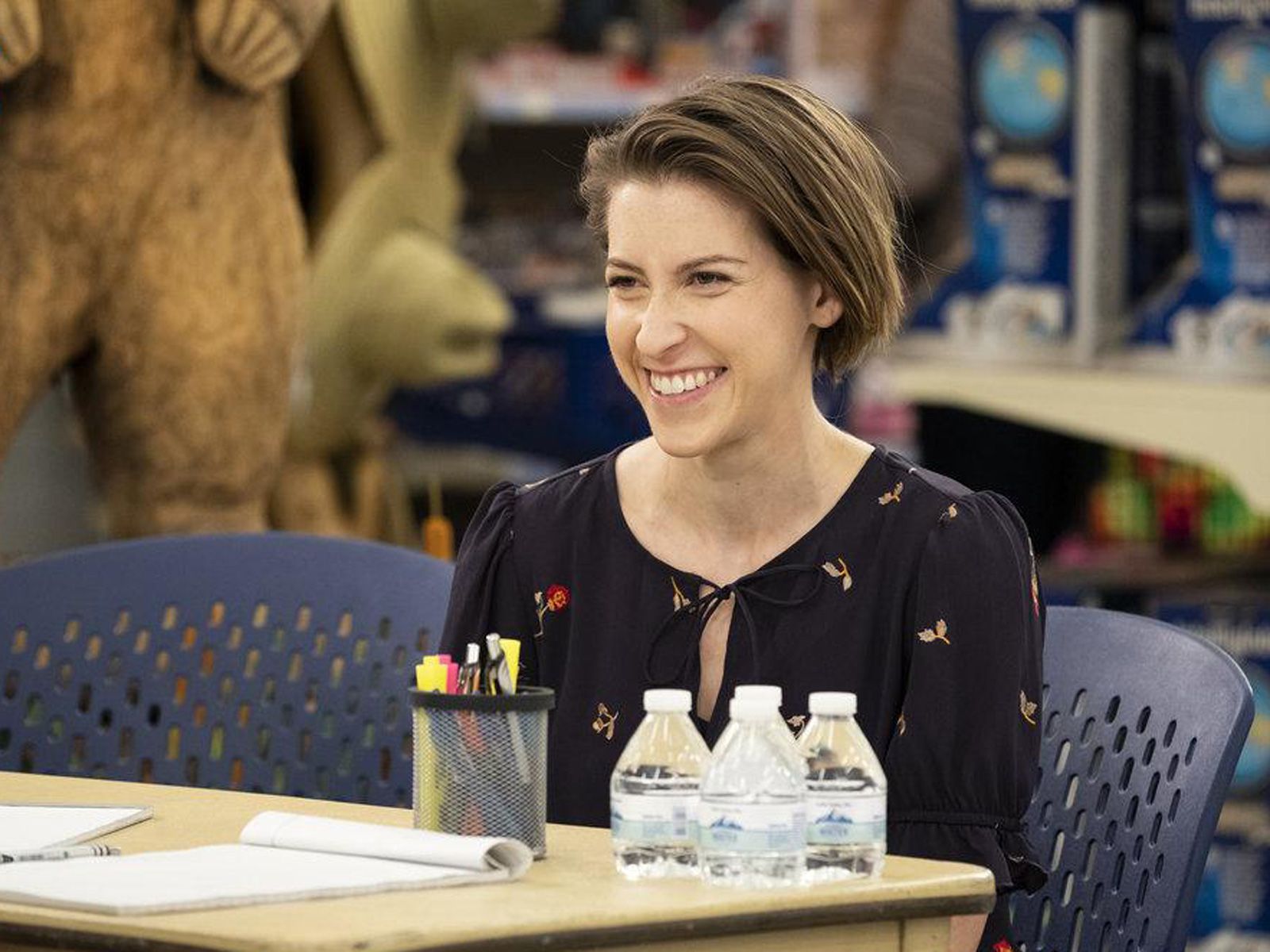 Bild zu Eden Sher - Superstore : Bild Eden Sher - Foto 1 von 209 ...