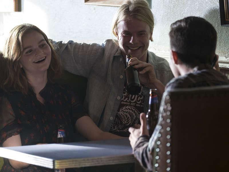 Ray Donovan: Ray Donovan : Bild Kerris Dorsey, Graham Rogers - 79 von 436 - FILMSTARTS.de