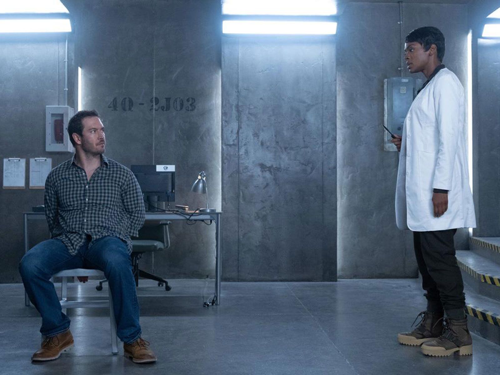 The Passage The Passage Bild Caroline Chikezie Mark Paul Gosselaar 24 Von 56 Filmstartsde