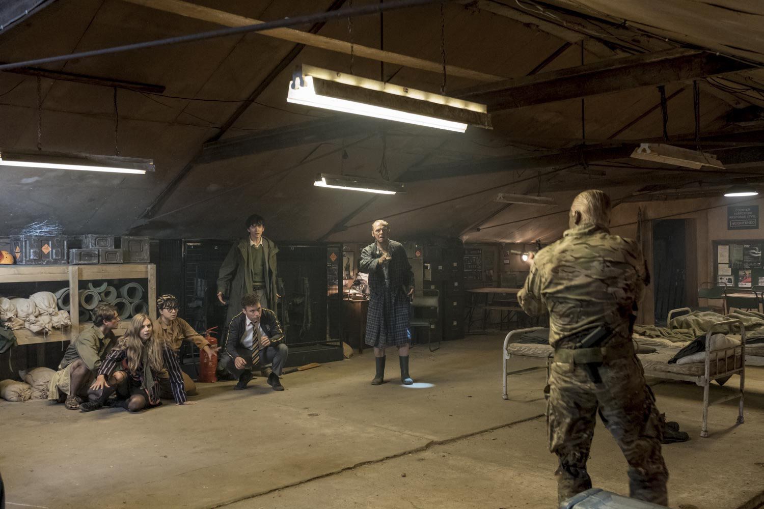 Bild zu Hermione Corfield - Slaughterhouse Rulez : Bild Asa Butterfield ...