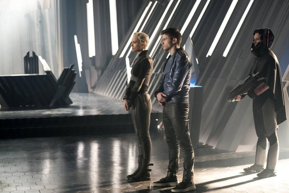 Krypton: Krypton : Bild Cameron Cuffe, Wallis Day, Shane Lennon - 12 ...