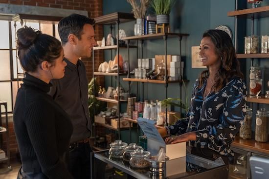 Charmed: Charmed : Bild Rupert Evans, Melonie Diaz - 82 von 201 ...