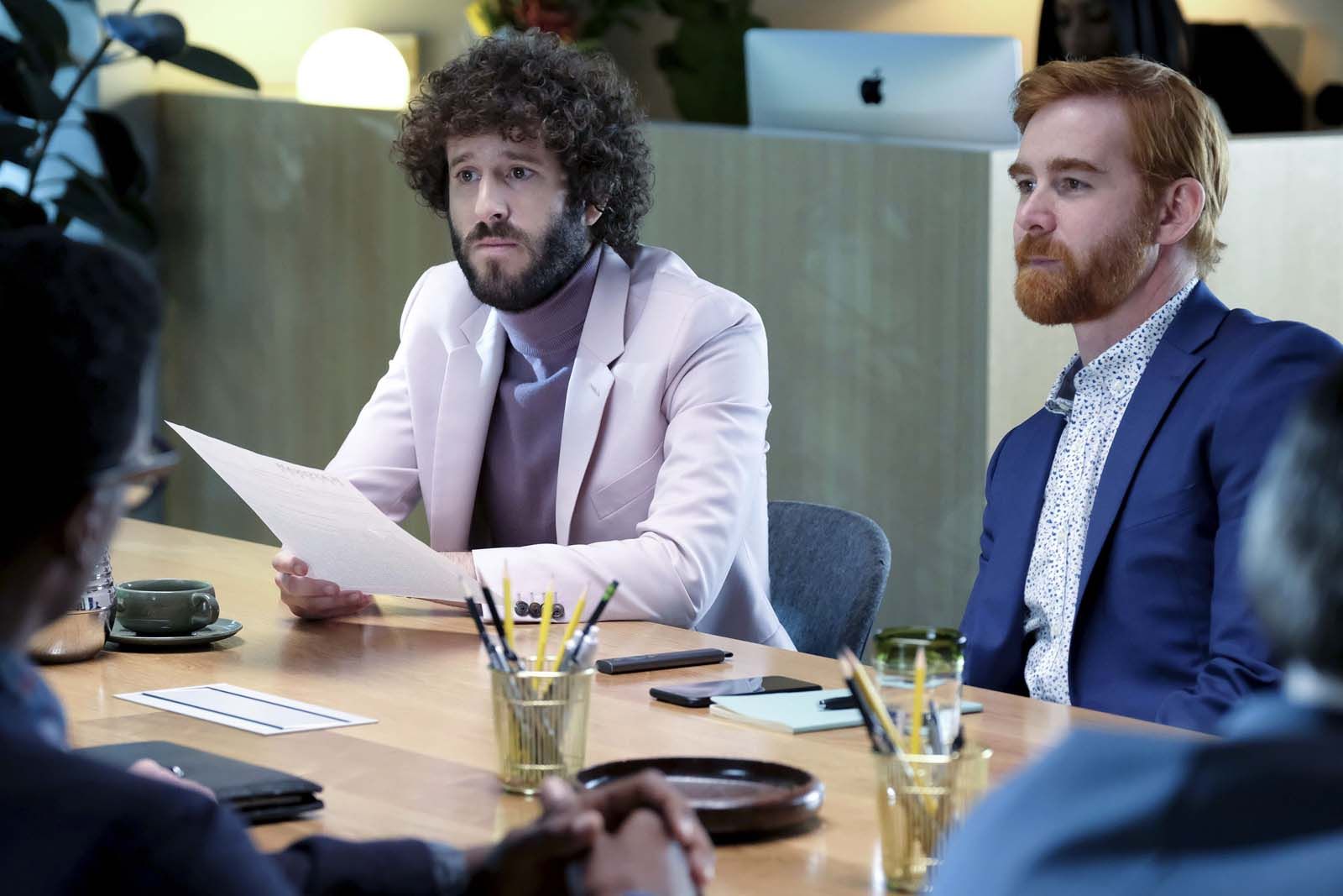 Dave: Dave : Bild Andrew Santino, Dave Burd - 21 von 61 - FILMSTARTS.de