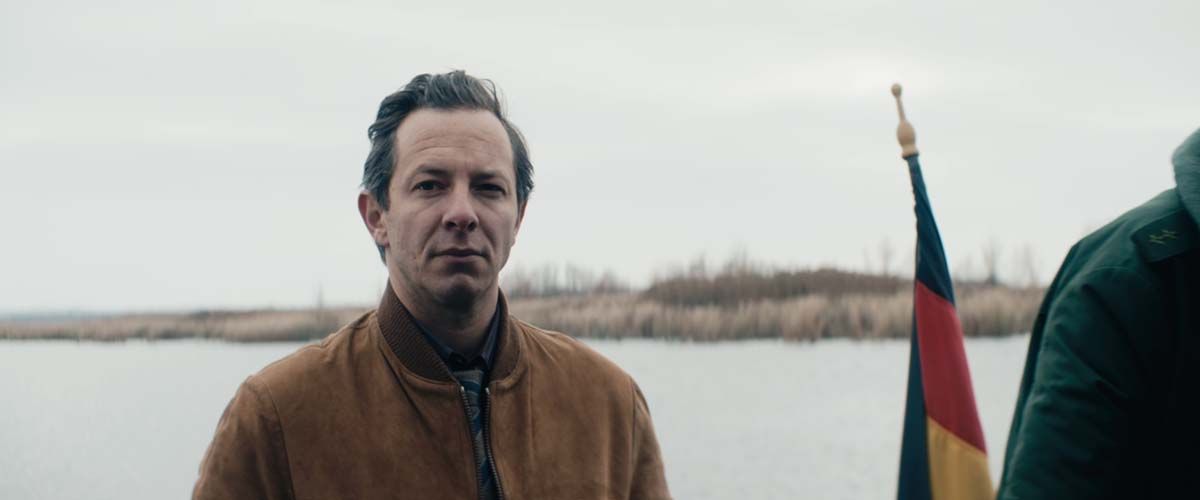 Foto zum Film Freies Land - Bild 1 auf 17 - FILMSTARTS.de