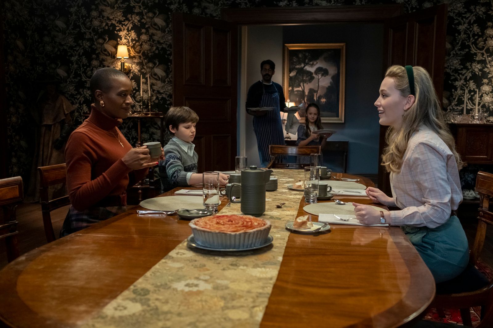 Bild zu Amelie Bea Smith - Spuk in Bly Manor : Bild Amelie Bea Smith, T ...