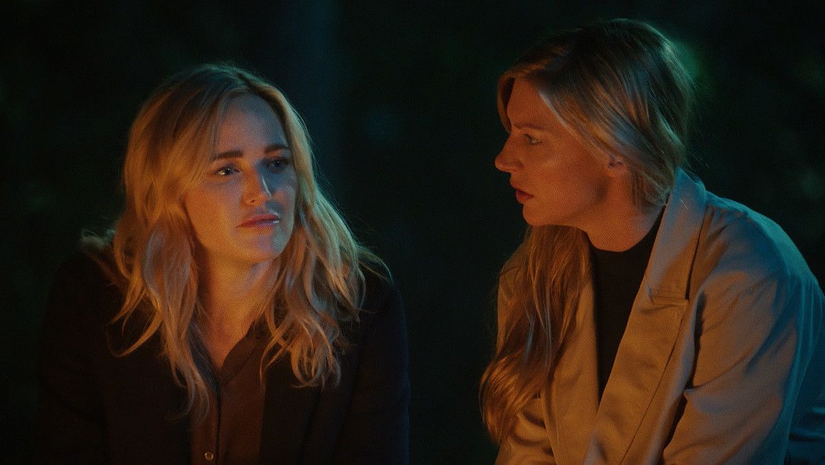 Bild zu Caity Lotz - DC's Legends Of Tomorrow : Bild Jes Macallan ...