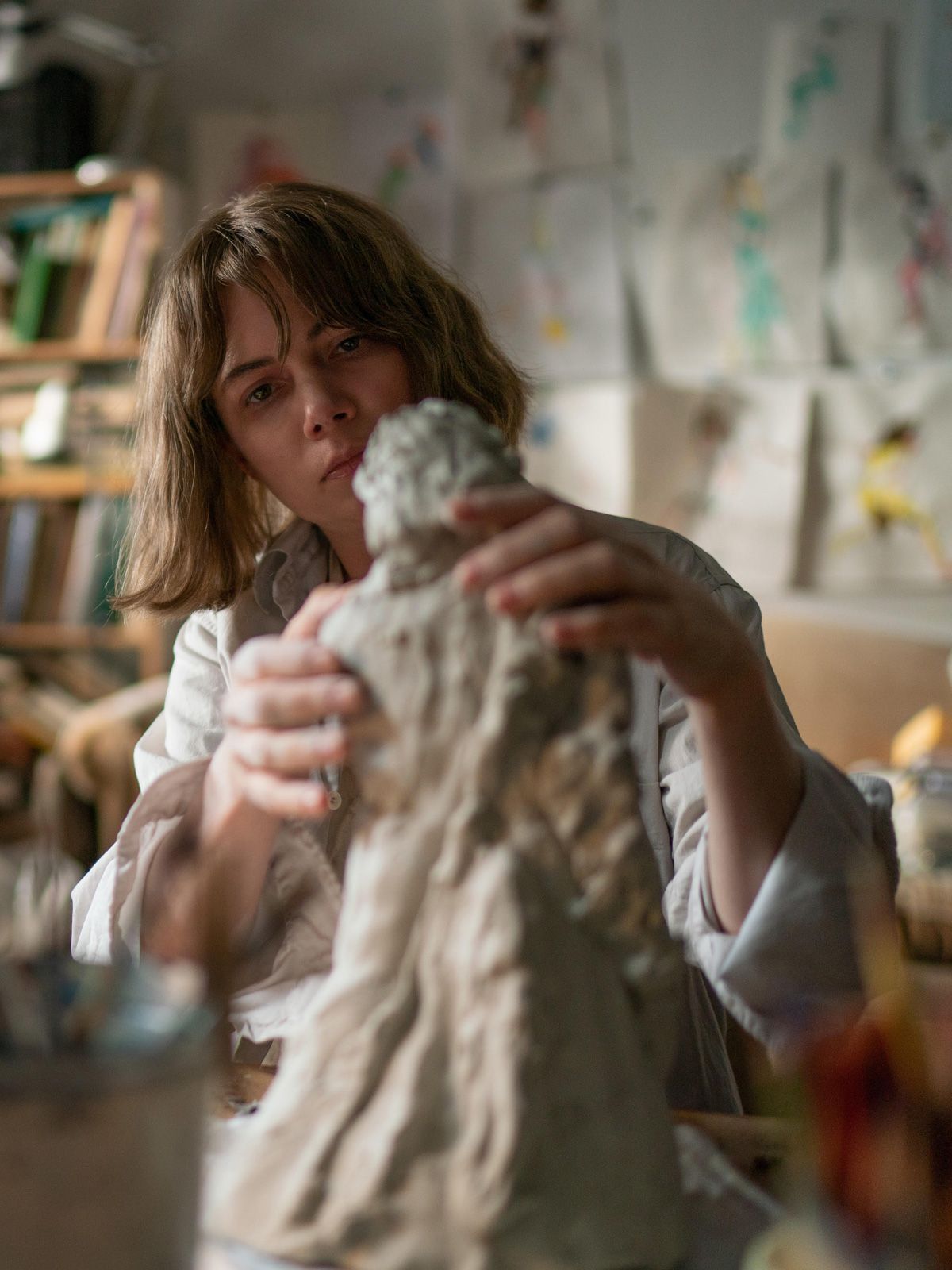 Showing Up - Film 2022 - FILMSTARTS.de