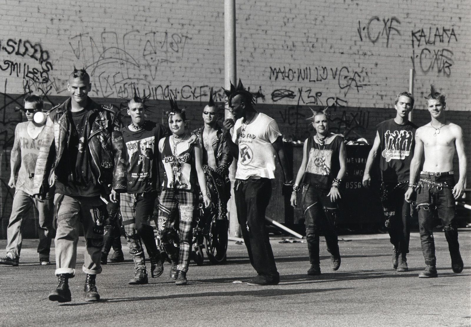 Foto zum Film The Decline of Western Civilization - Bild 5 auf 14 ...