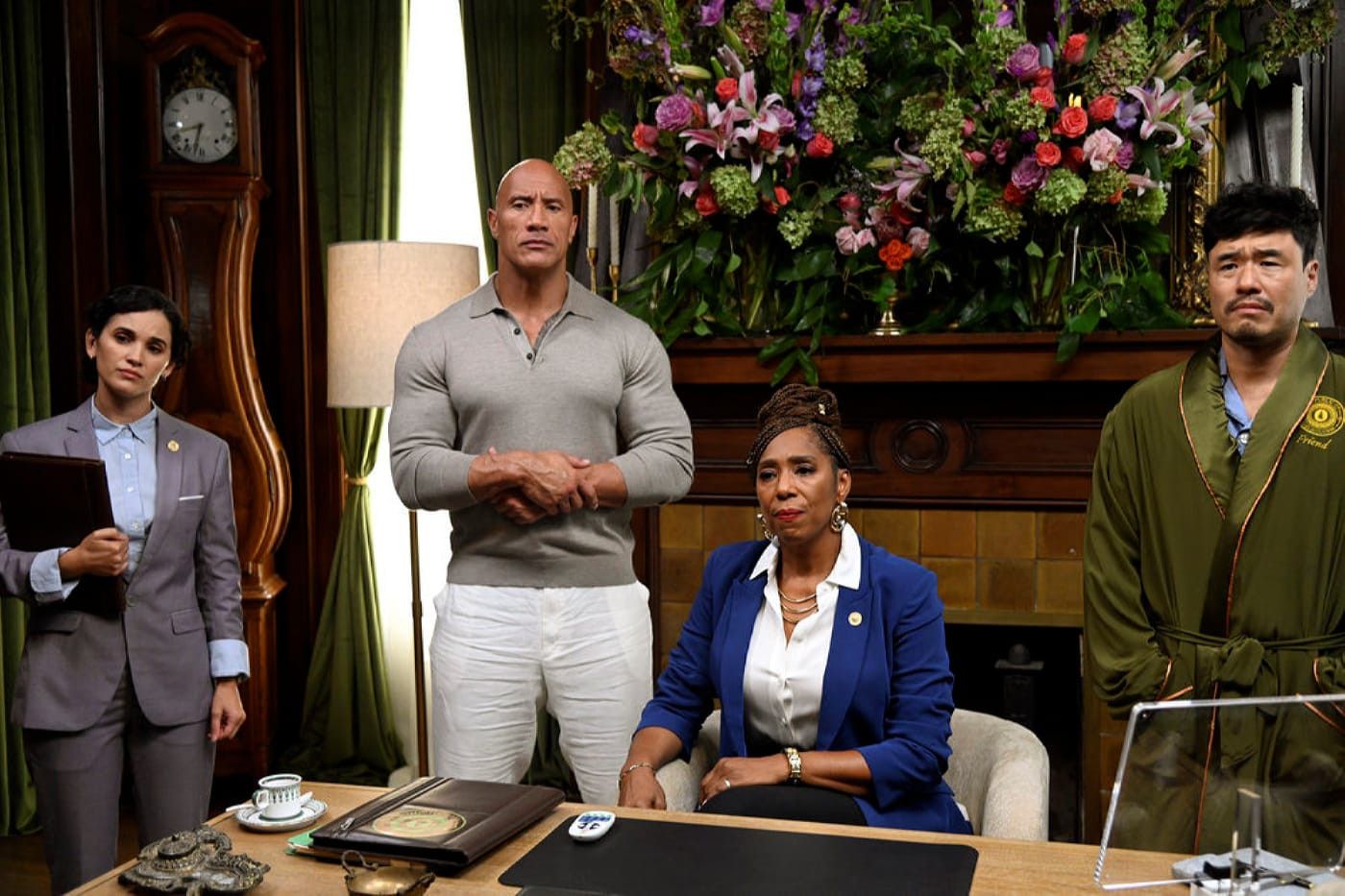 Bild zu Randall Park - Bild Dwayne Johnson, Randall Park, Jade ...