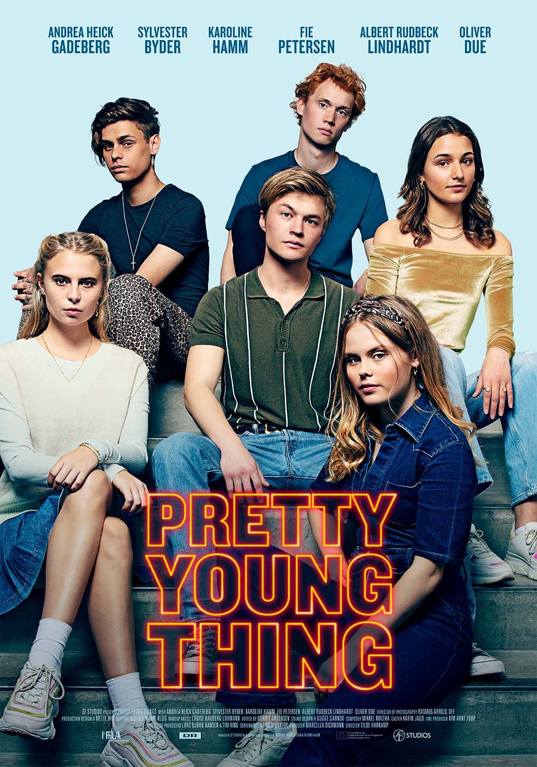 Poster zum Film Pretty Young Thing - Bild 10 auf 10 - FILMSTARTS.de