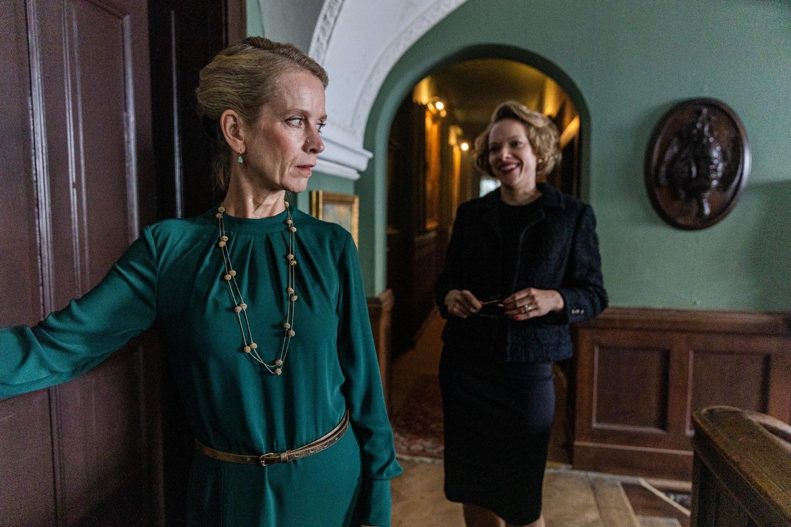 Foto zu Miss Merkel – Ein Uckermark-Krimi - Bild 8 auf 35 - FILMSTARTS.de