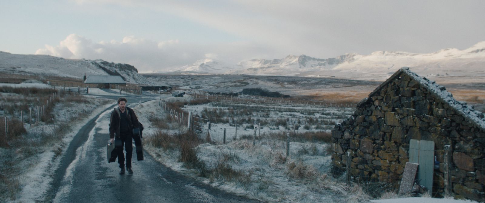 Foto zum Film Falling Into Place - Bild 8 auf 8 - FILMSTARTS.de