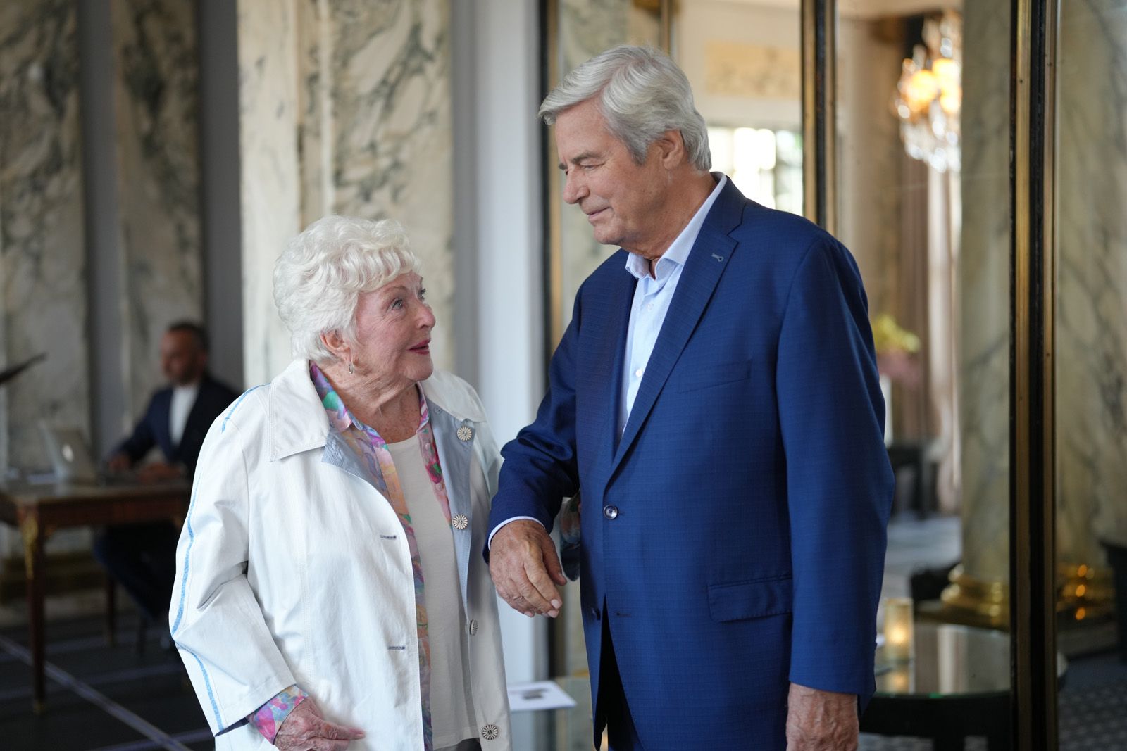 Bild zu Jean Sorel - Bild Line Renaud, Jean Sorel - Foto 1 von 11 ...