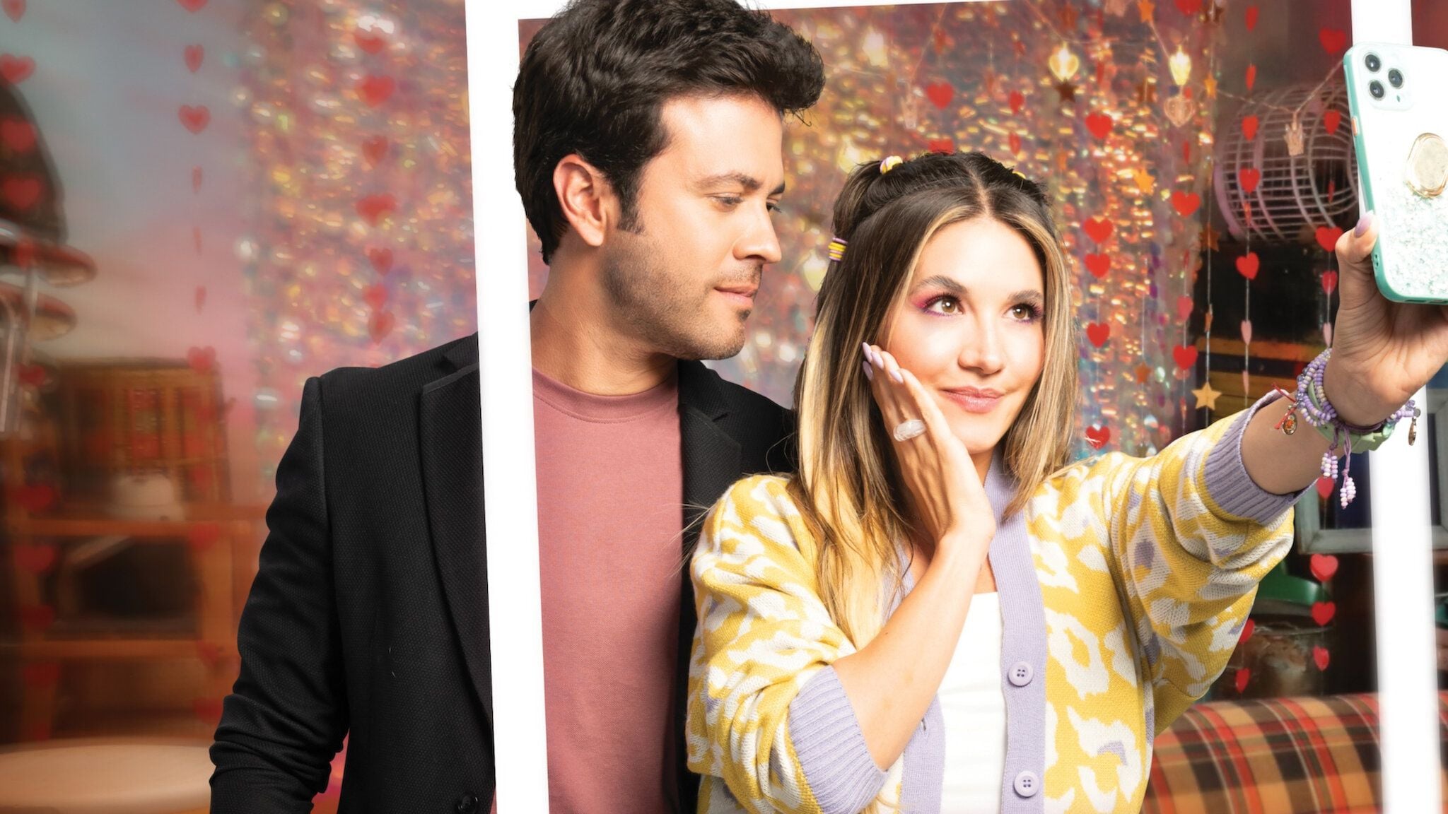 The Influencer: Bild Mariana Gómez, Juan Manuel Mendoza - 3 von 3 ...