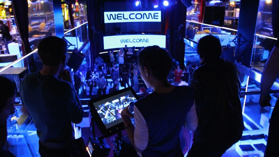 Foto zu Reality+ - Bild 4 auf 9 - FILMSTARTS.de