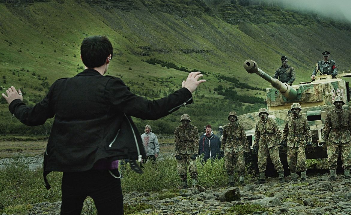 Foto zum Film Dead Snow - Red vs. Dead - Bild 7 auf 11 - FILMSTARTS.de