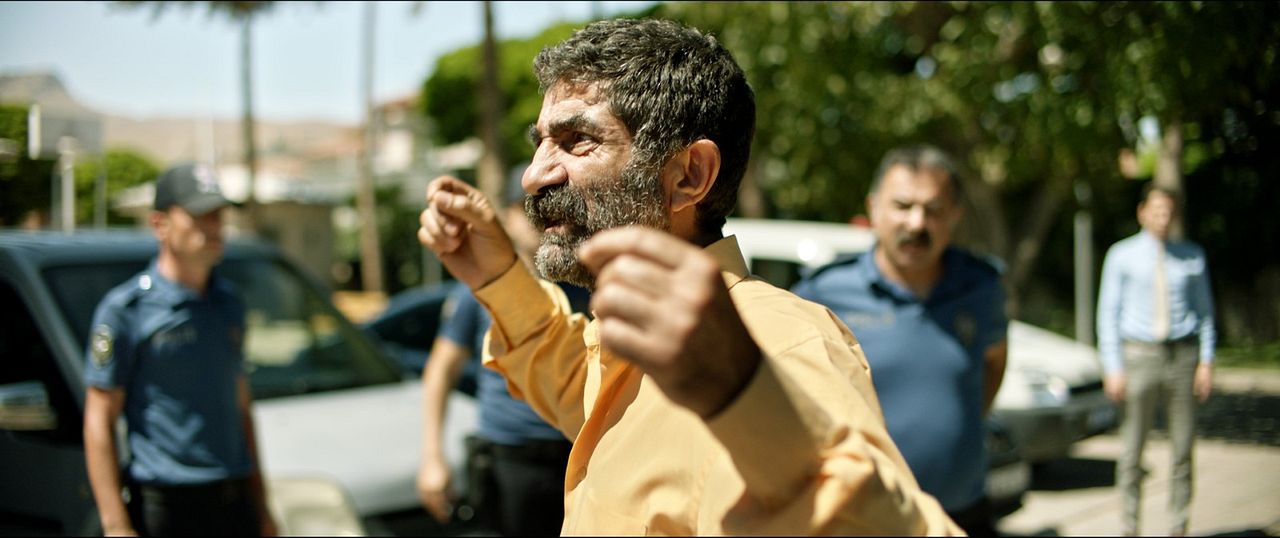 Foto zum Film Burning Days - Bild 18 auf 28 - FILMSTARTS.de