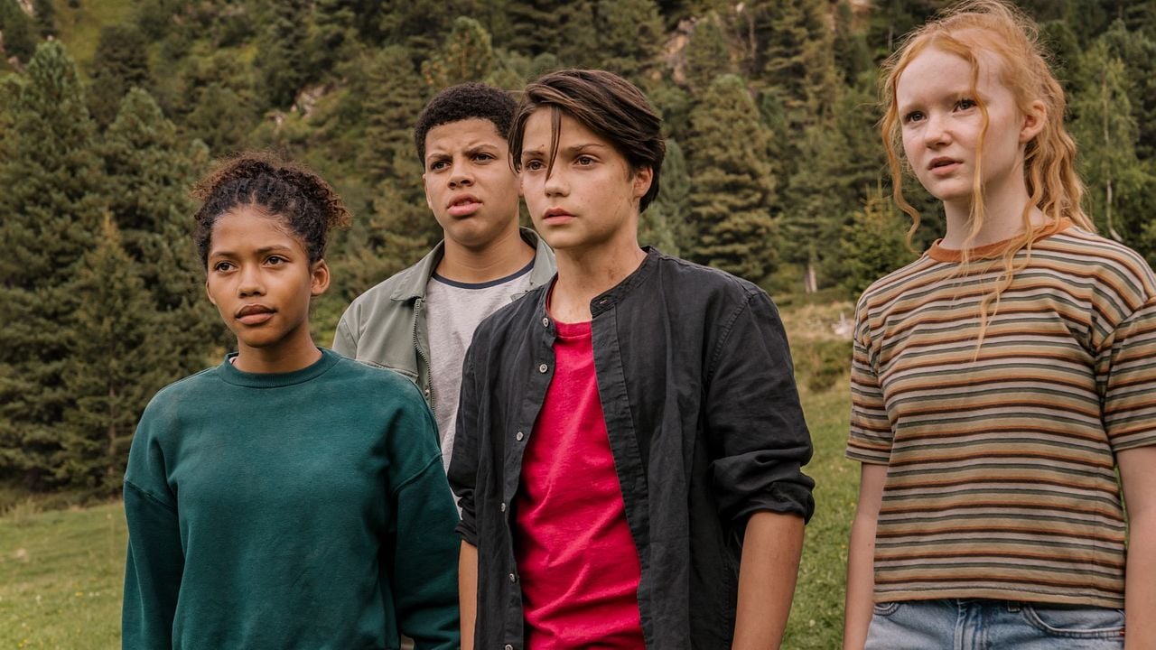 Bild zu Emile Chérif - Woodwalkers : Bild Johan von Ehrlich, Sophie Lelenta, Emile Chérif, Lilli ...