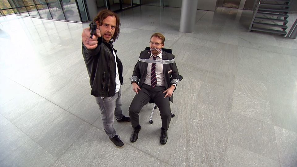 Nicht mein Tag Trailer - Nicht mein Tag Trailer (2) DF - FILMSTARTS.de