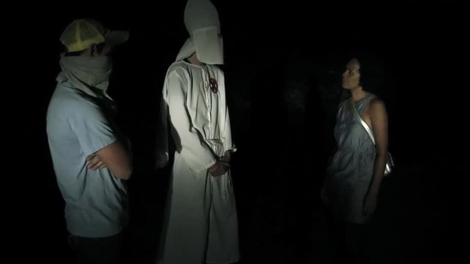 Die Arier Trailer - Die Arier Trailer DF - FILMSTARTS.de