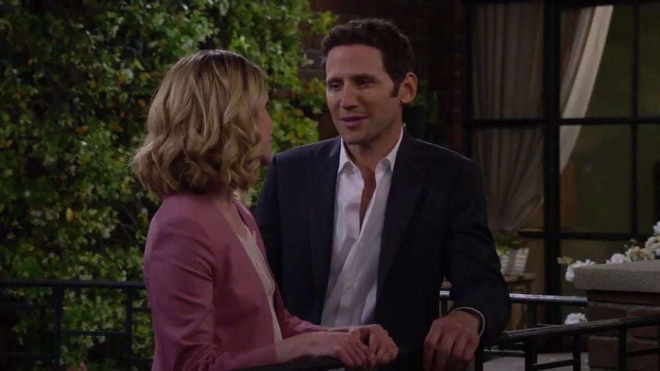 9JKL Trailer OV - Trailer 9JKL - FILMSTARTS.de