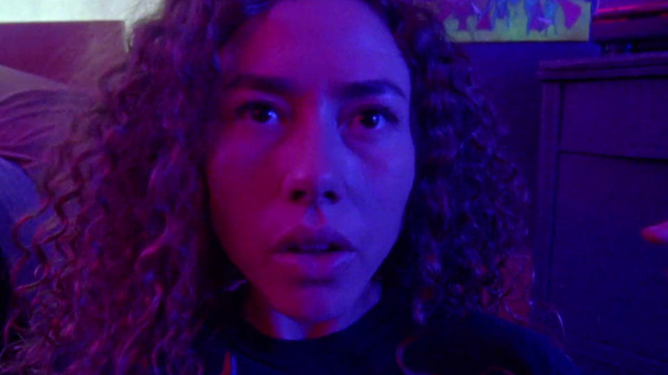 Bliss Trailer - Bliss Trailer OV - FILMSTARTS.de