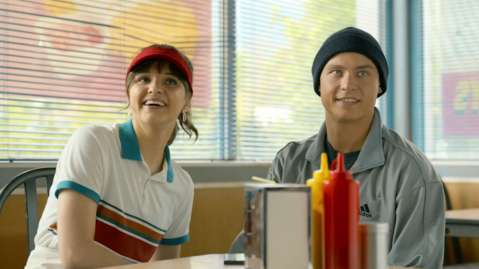 Isi & Ossi Trailer - Isi & Ossi Trailer DF - FILMSTARTS.de