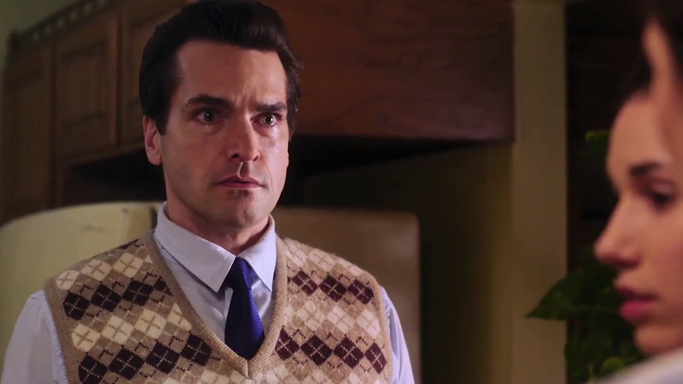 Vampire Dad Trailer - Vampire Dad Trailer OV - FILMSTARTS.de