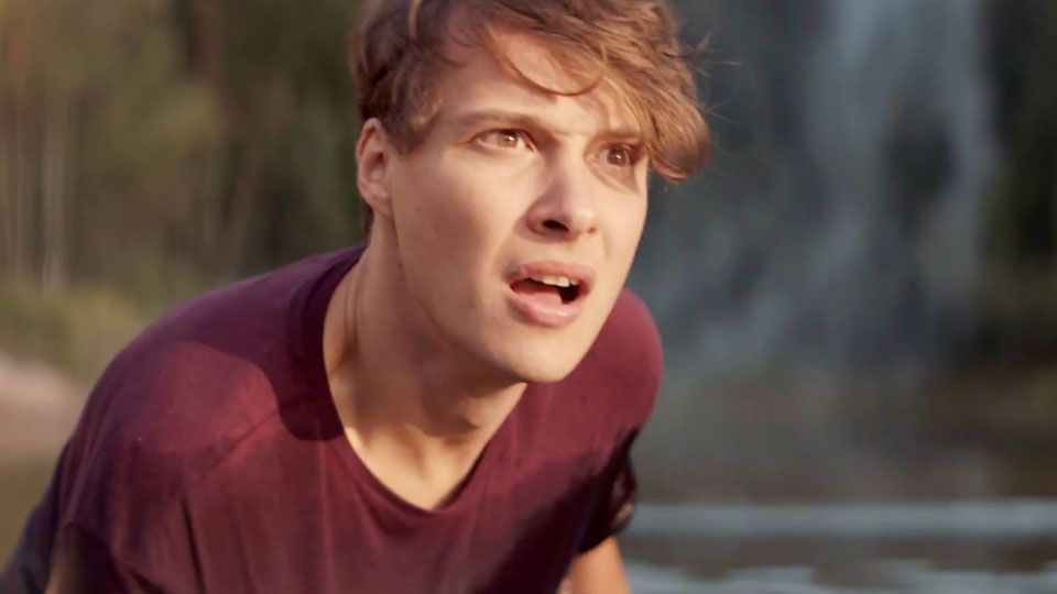 Cryptid Trailer OV - Trailer Cryptid - FILMSTARTS.de