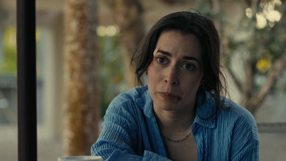 The Resort Trailer DF - Trailer The Resort - FILMSTARTS.de