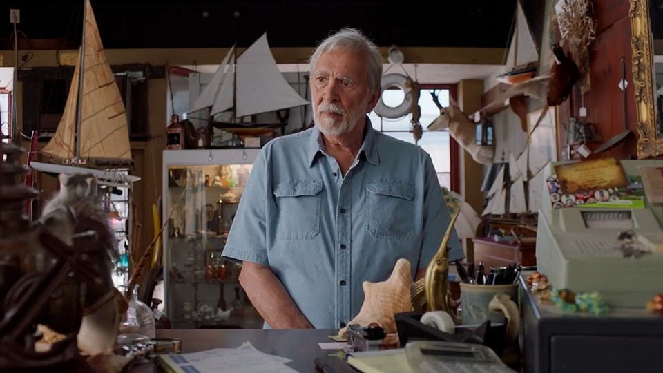 Angry Neighbors Trailer - Angry Neighbors Trailer OV - FILMSTARTS.de