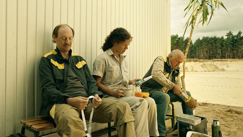 Fossil Trailer - Fossil Trailer DF - FILMSTARTS.de