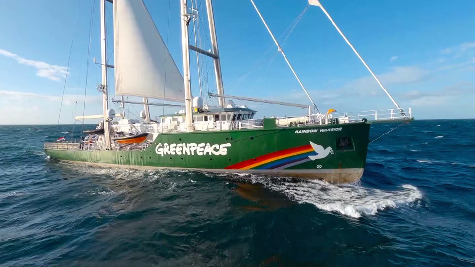 Inside Greenpeace – Was braucht es, um die Welt zu retten? Trailer OmdU - Trailer Inside ...