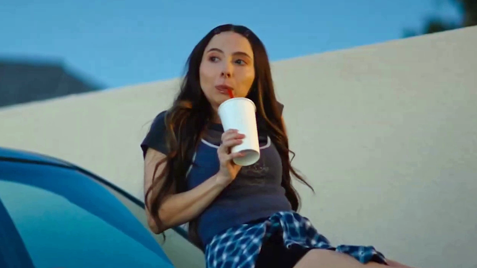 Drugstore June Trailer - Drugstore June Trailer OV - FILMSTARTS.de