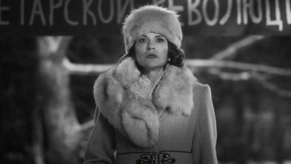 Marijas klusums Trailer - Marijas klusums Trailer OV - FILMSTARTS.de